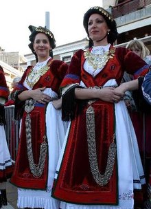 希腊服装_360百科