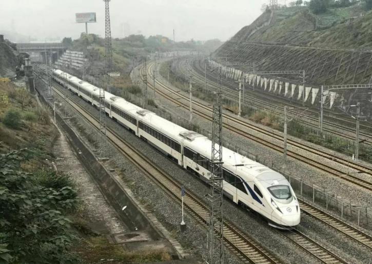 CR200J动力集中型动车组_360百科