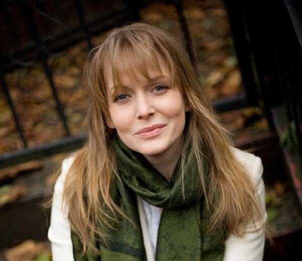 Chelah Horsdal图册_360百科