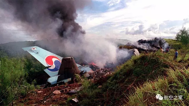 大韩航空801号班机图册_360百科